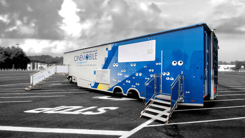 Cinémobile - Salle de projection, cinéma, showroom mobile ...